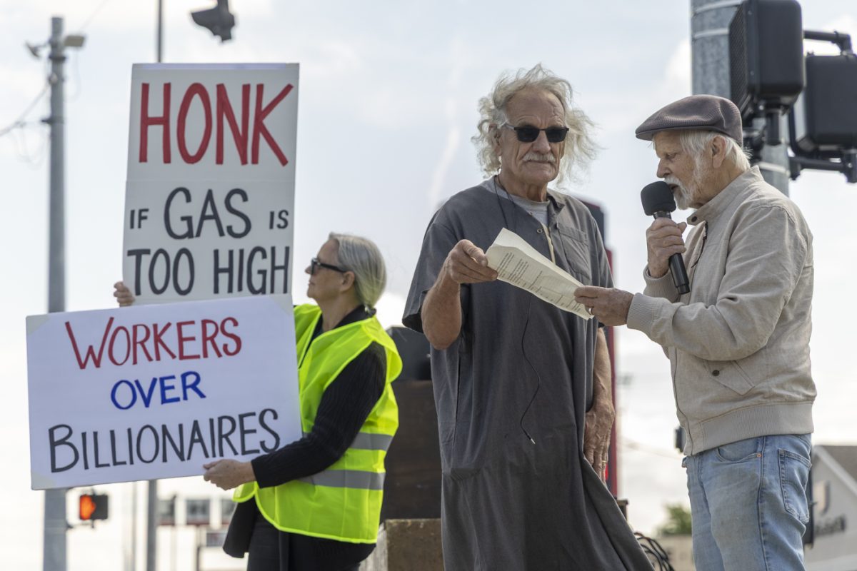 ‘Even the billionaires need us’: SOKY Indivisible holds ‘MayDay ...